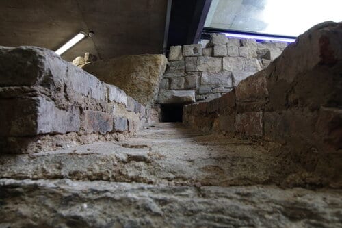 Eastgate Viewing Chamber - Gloucester History Festival